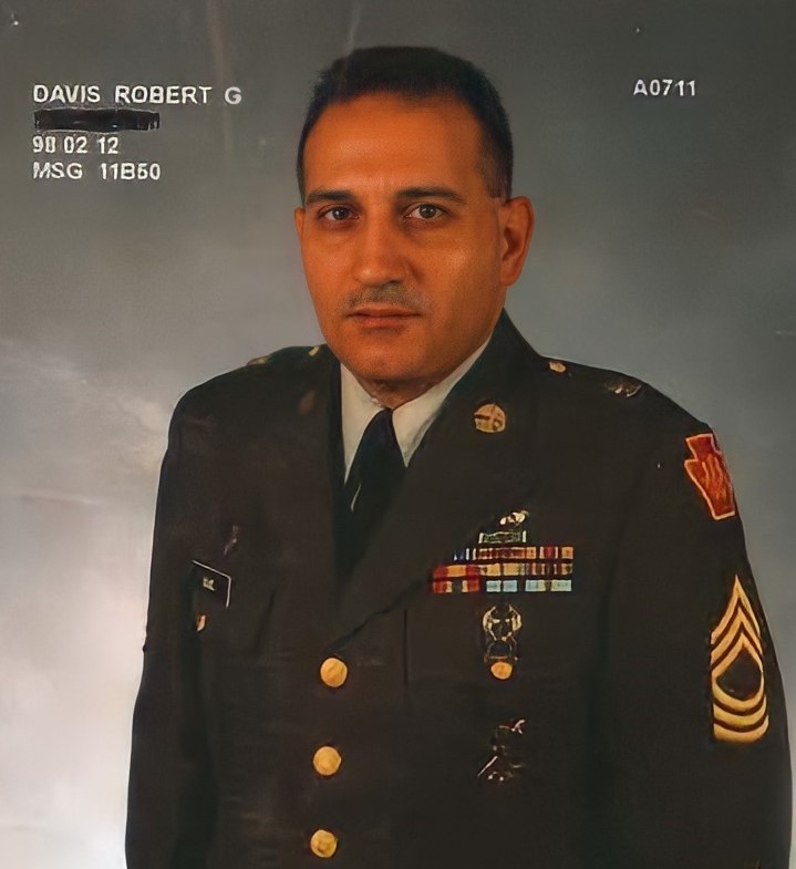 April 2021 Veteran Spotlight: Robert Davis | Veterans Management ...